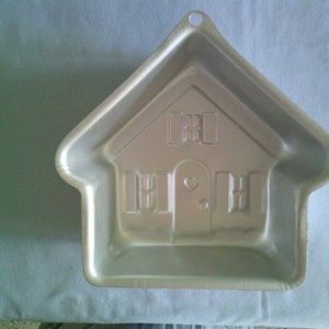 2002 Wilton House Shape Cake Pan/tin 2105-2070 - Etsy
