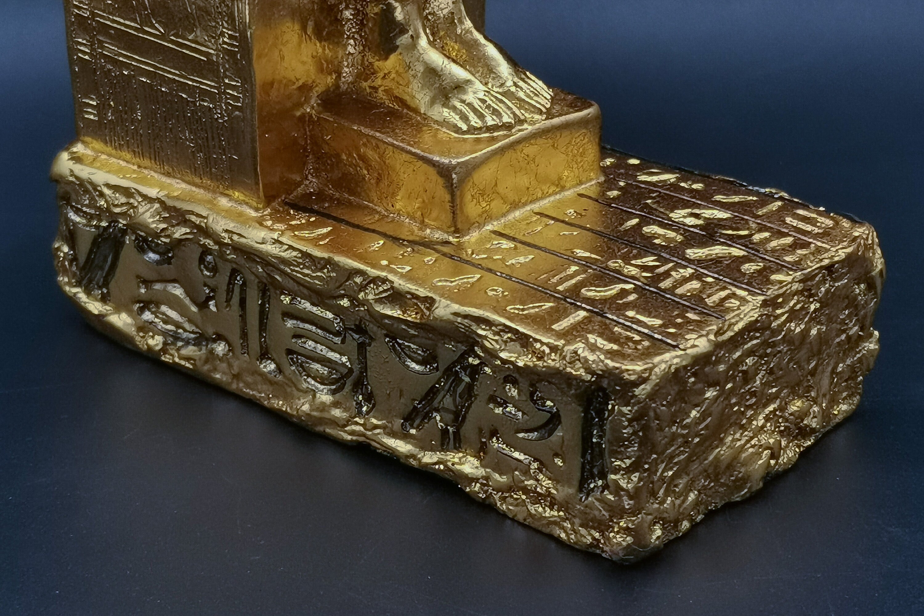 Estatua única de la diosa isis amamantando al bebé Horus hecha - Etsy ...