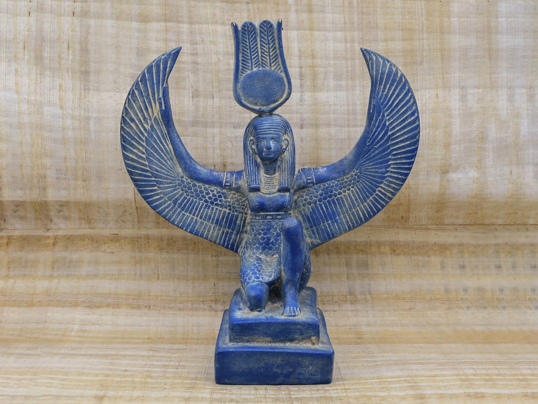 Beautiful Isis(goddess of Magic and Healing) Wearing the Sun Disk ...
