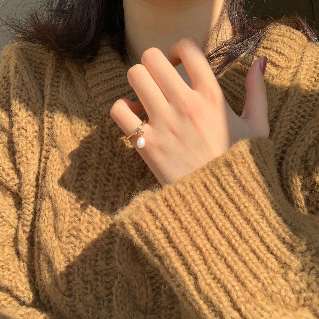 MARMELO / Dangling Pearl Pinky Knuckle Ring/ Size US 4 / Unique Simple ...