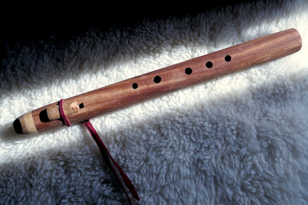 Siyotanka Flute/native American Flute F#m (dimension 48cm Height Medium ...