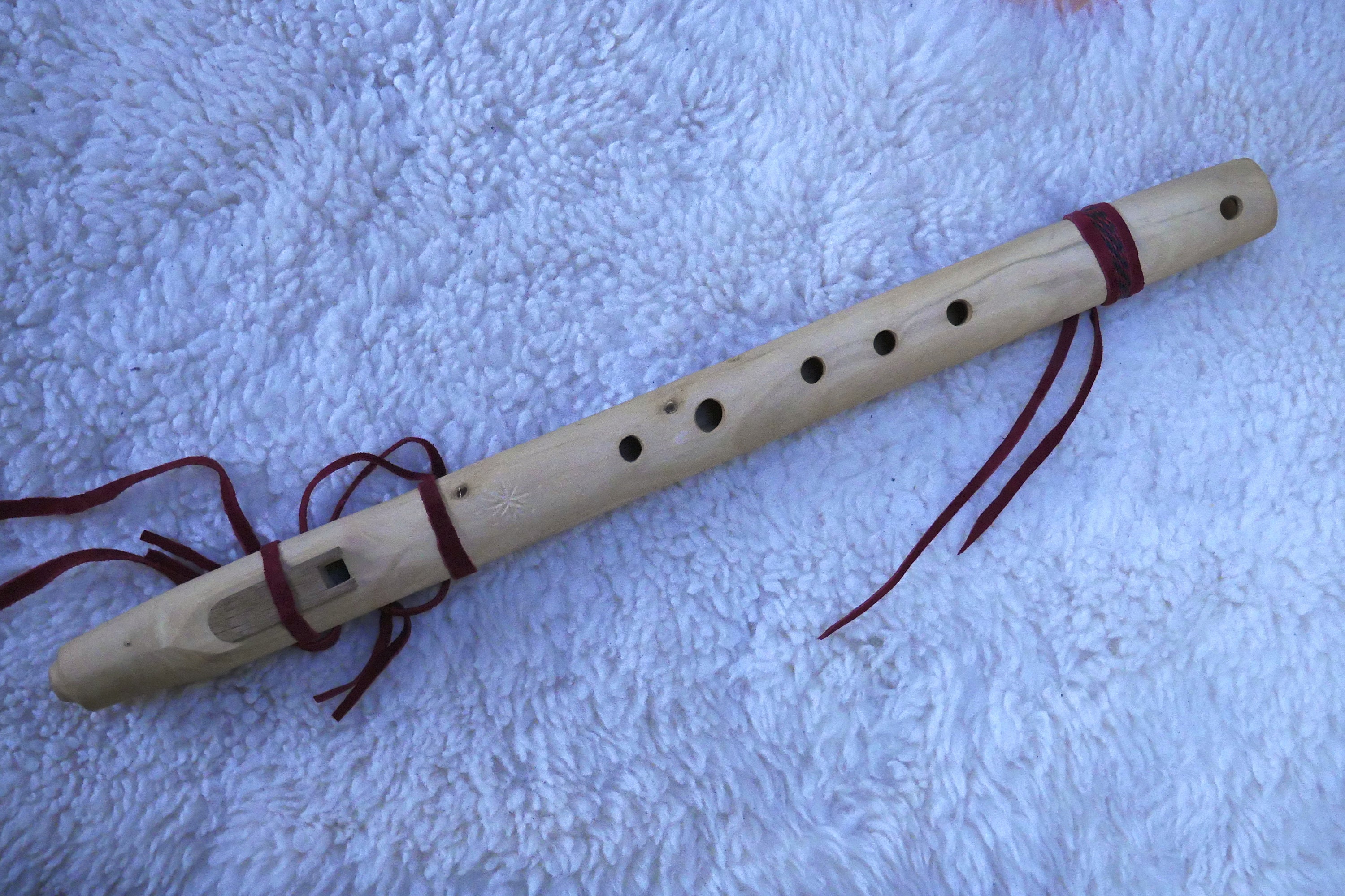 Siyotanka Flute/fm Native American Flute in Boxwood dimension 55cm ...