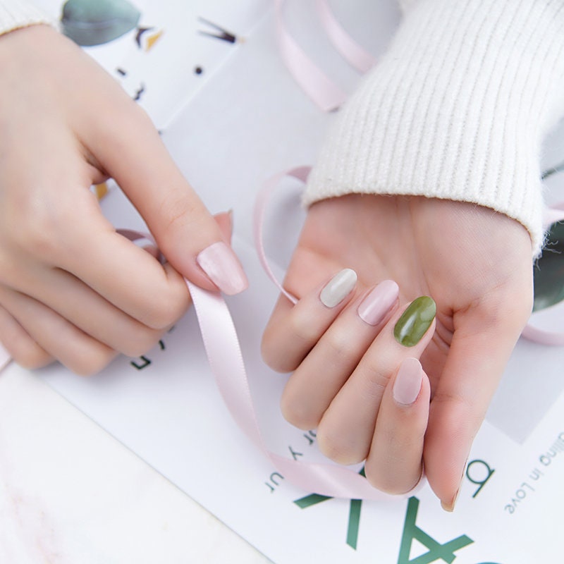 Reyna Rose N126 Maverick Pink and Pesto Greennail Artnail - Etsy