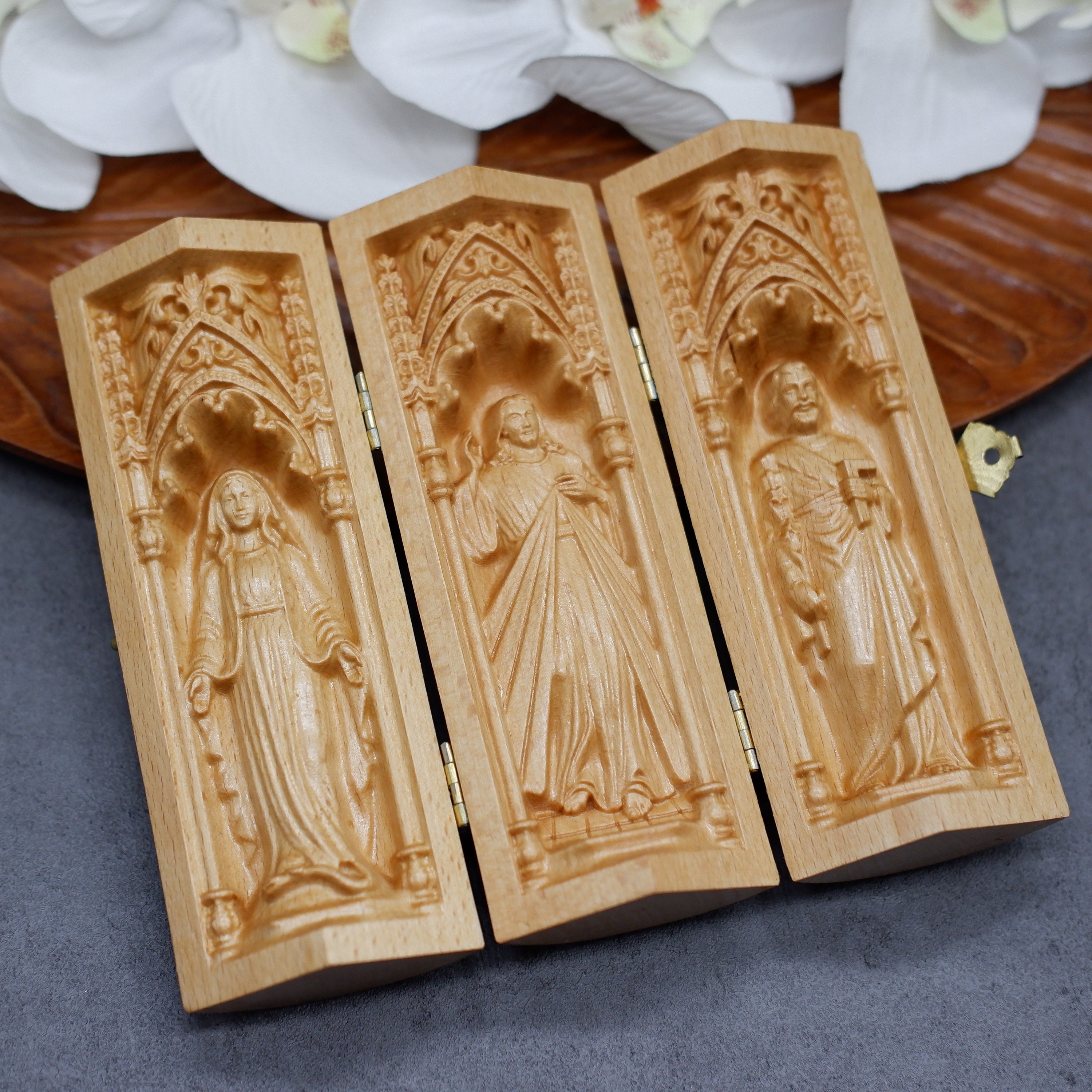Handmade Wooden Catholic Triptych Statue, Wood Catholic Statue, Prayer ...