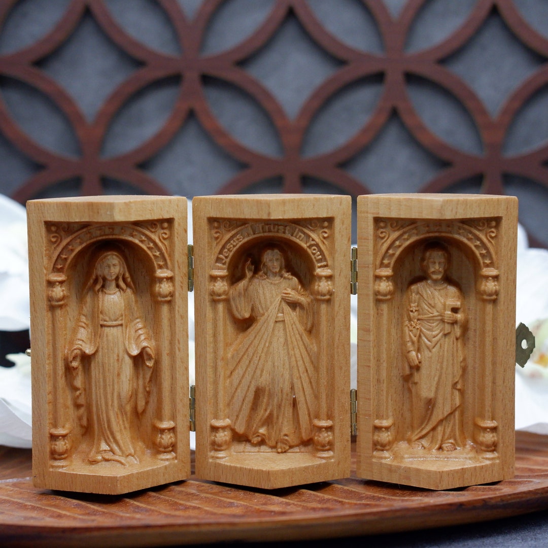 Wooden Catholic Triptych for Home Decor, Prayer Altar Catholic, Wooden ...