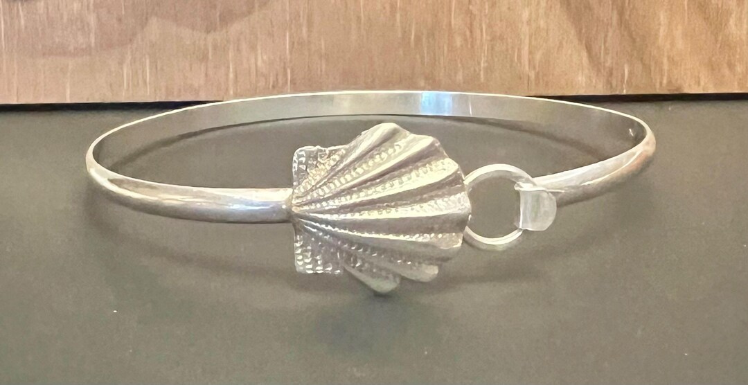 Cape Cod Scallop Shell Hook Bangle 925 Sterling Silver Small Handmade ...