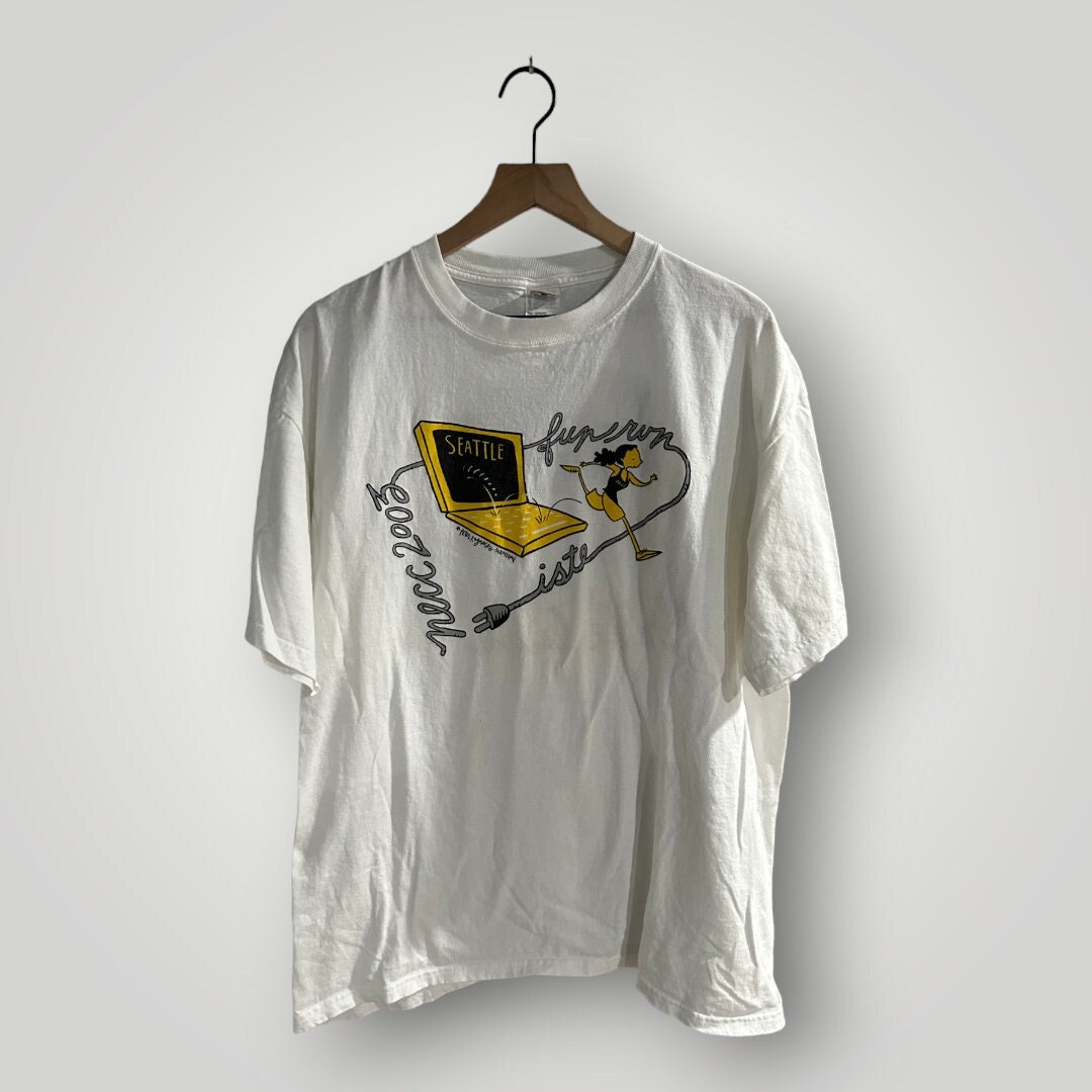 VINTAGE '03 Seattle Fun Run Art Shirt - Etsy