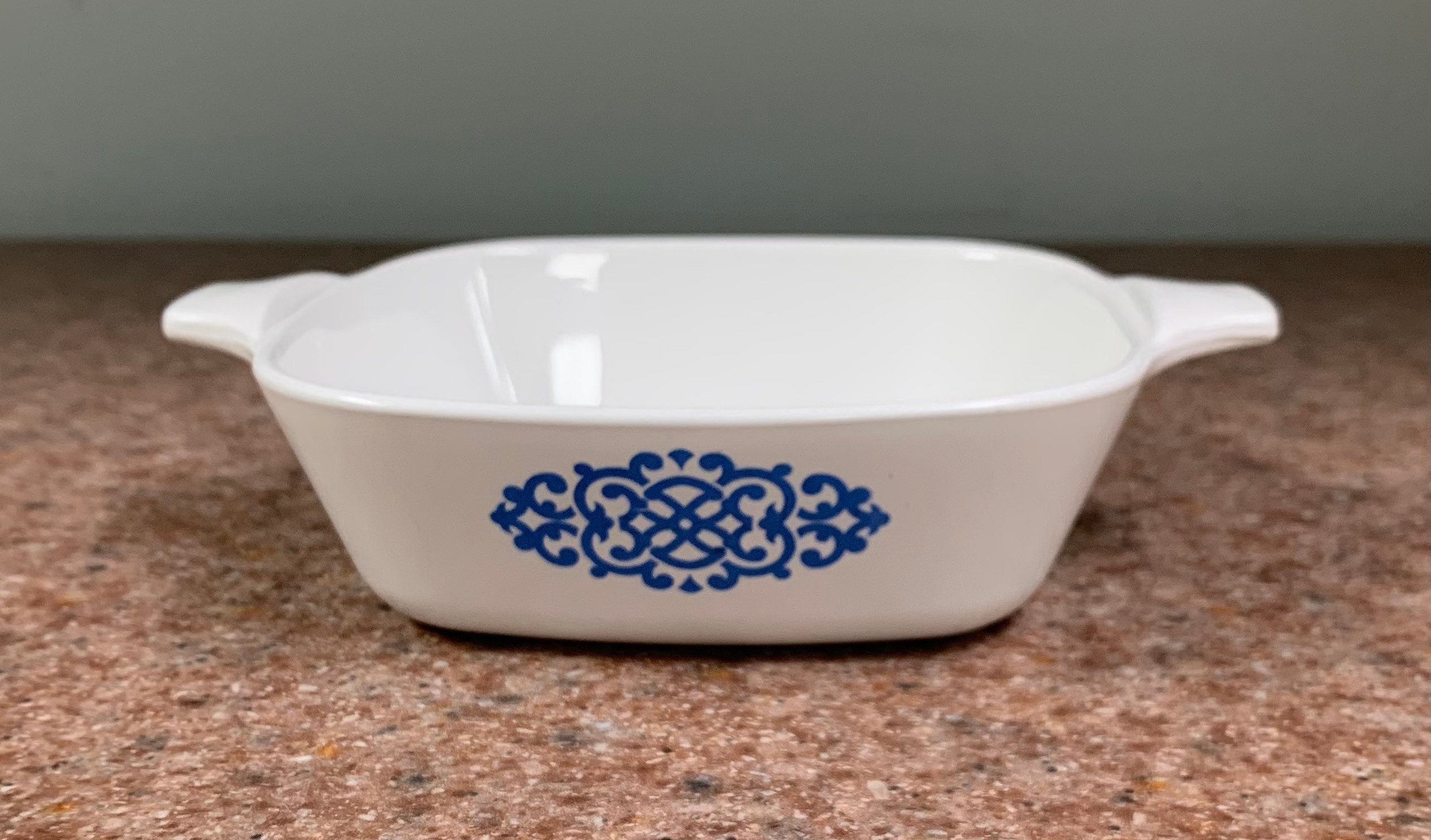 Vintage Corning Ware Shell Small Blue Medallion Petite Dish, 1 3/4 Cup ...
