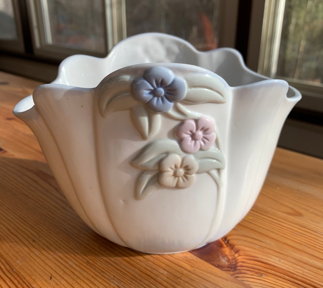 Vintage Especially for You FTD Planter in White With Pastel Flowers - Etsy