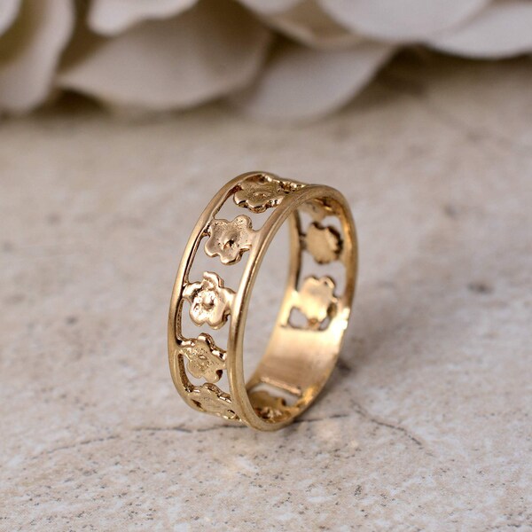 Floral Wedding Band - Etsy