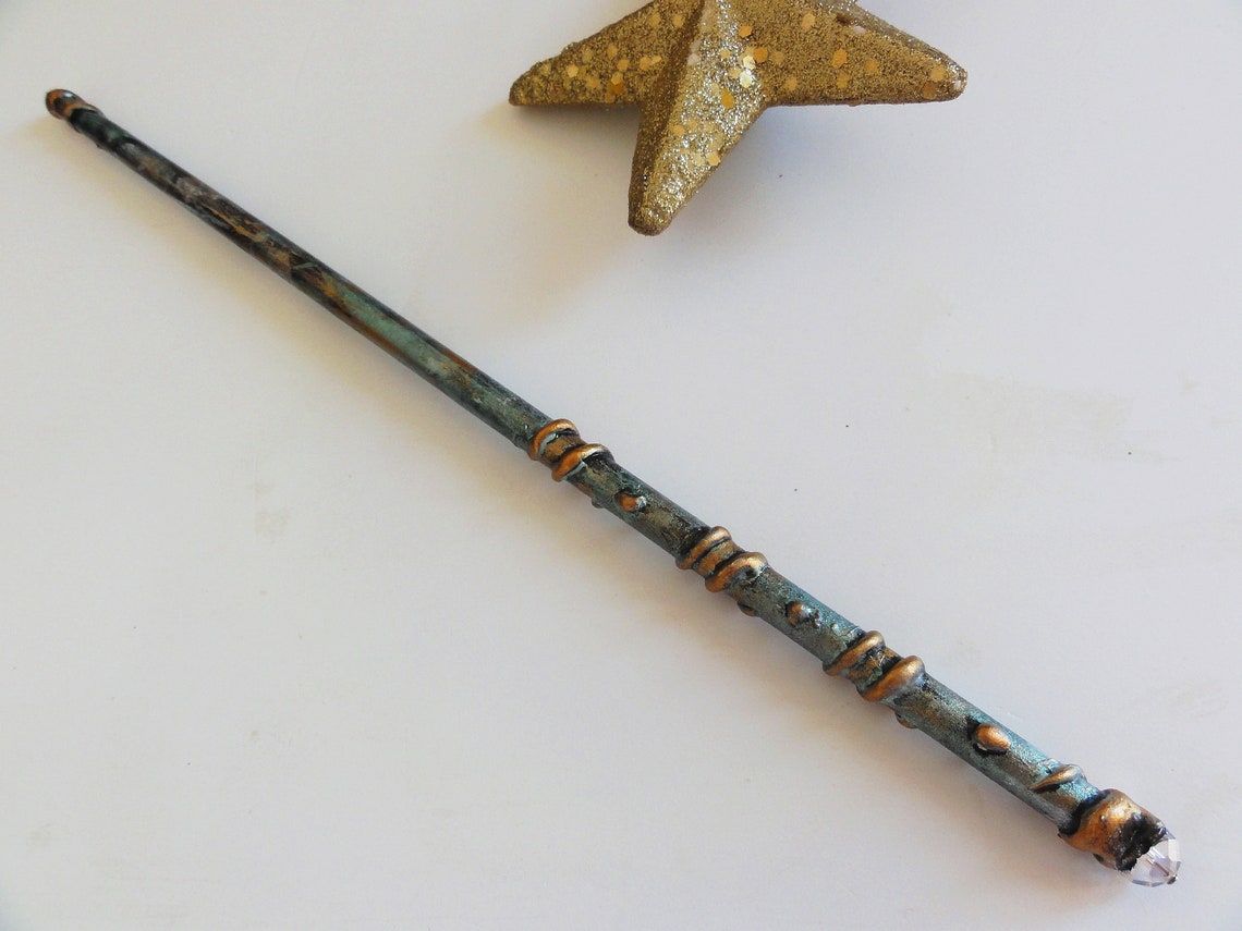 Magic Wand. Halloween Wand. Green and Gold Magic Wand. Wood - Etsy