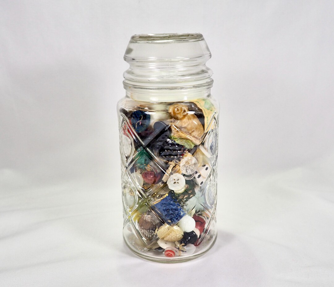 Junk Jar in Smucker’s Stopper Jar Vintage Smalls for Assemblage Crafts ...