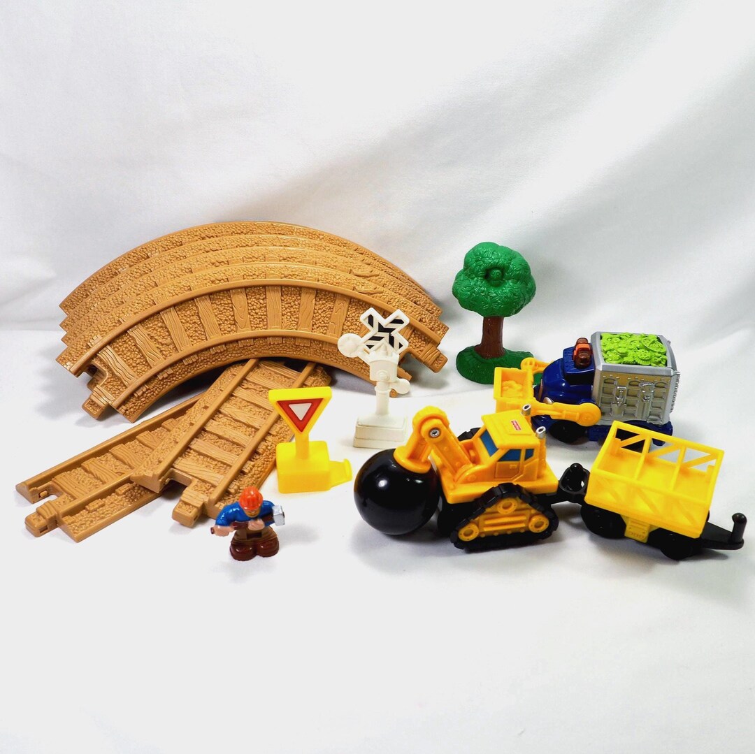 Fisher-price Geotrax Yellow PUSH Train Set With Track, Signs, and ...