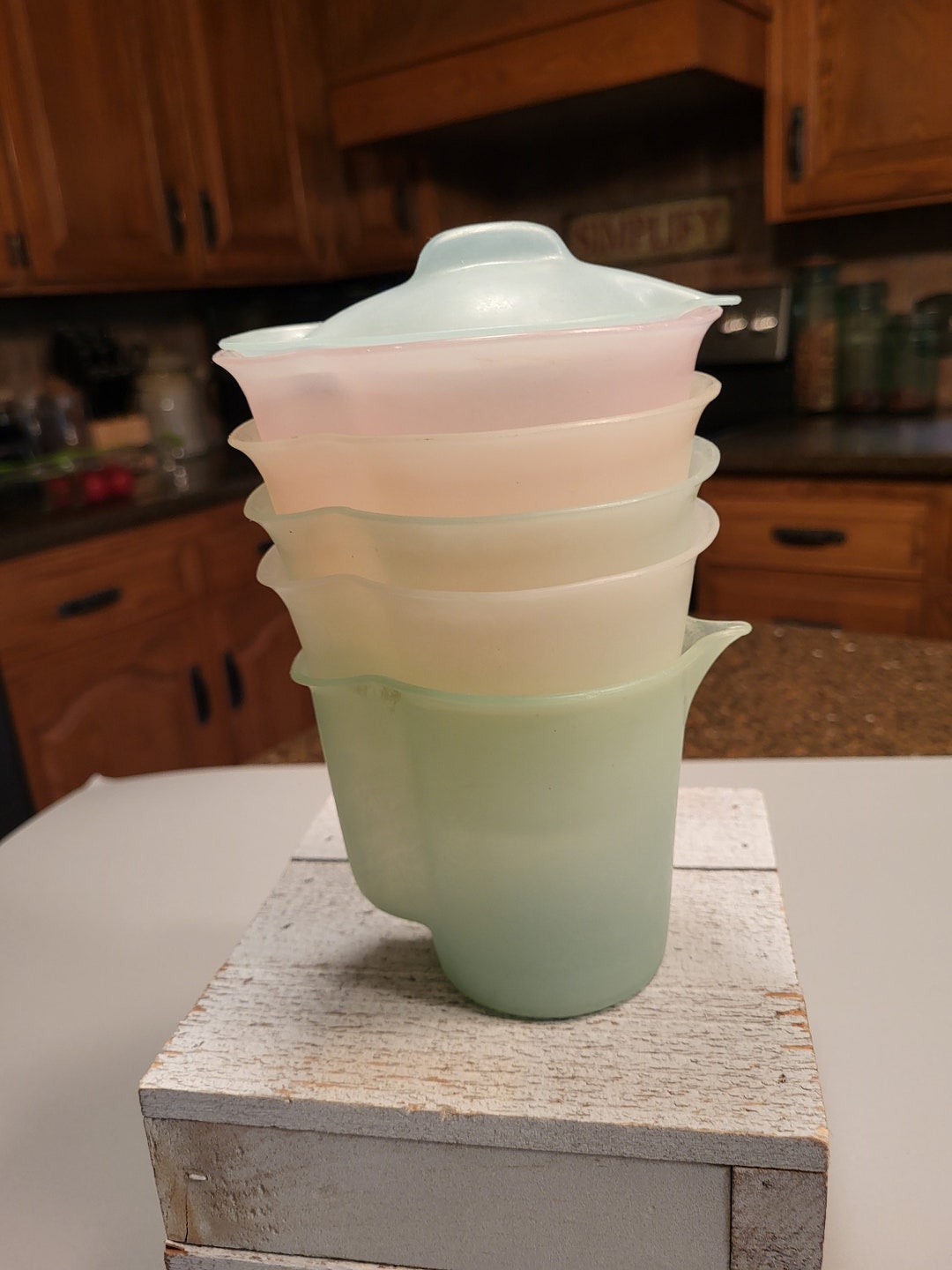 Tupperware 1954 Measuring Cups and Creamer With Lid - Millionaire Line ...