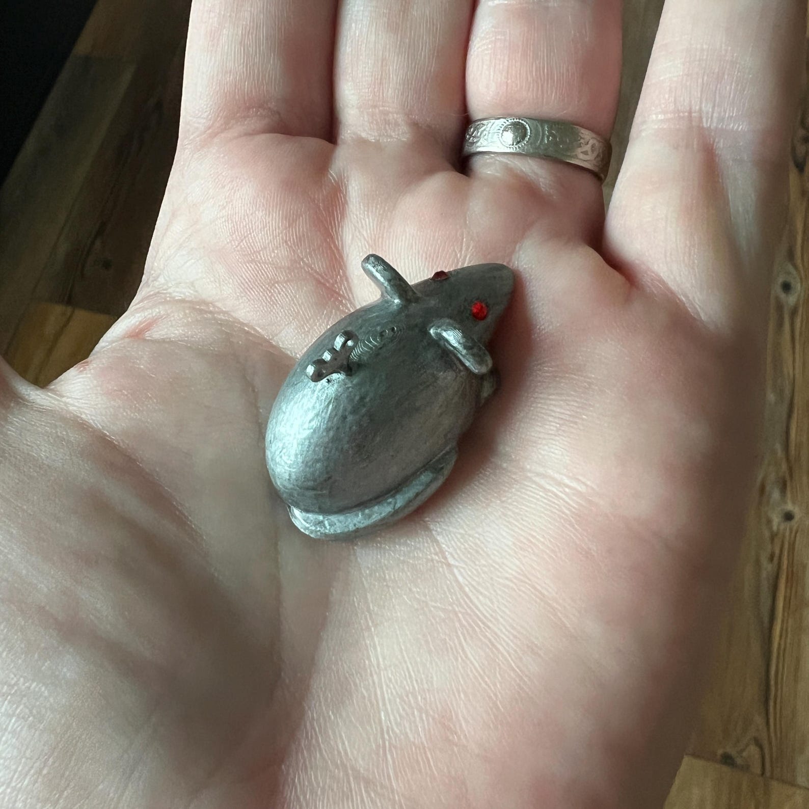 Lirael’s Clockwork Emergency Mouse - Etsy