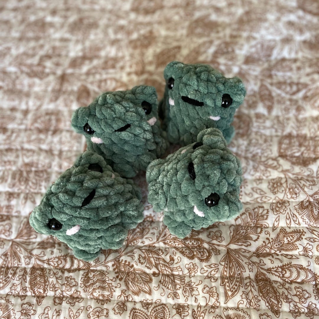 Crochet Frog Stuffie / Amigurumi Pocket Frog Stuffed Animal / Christmas ...