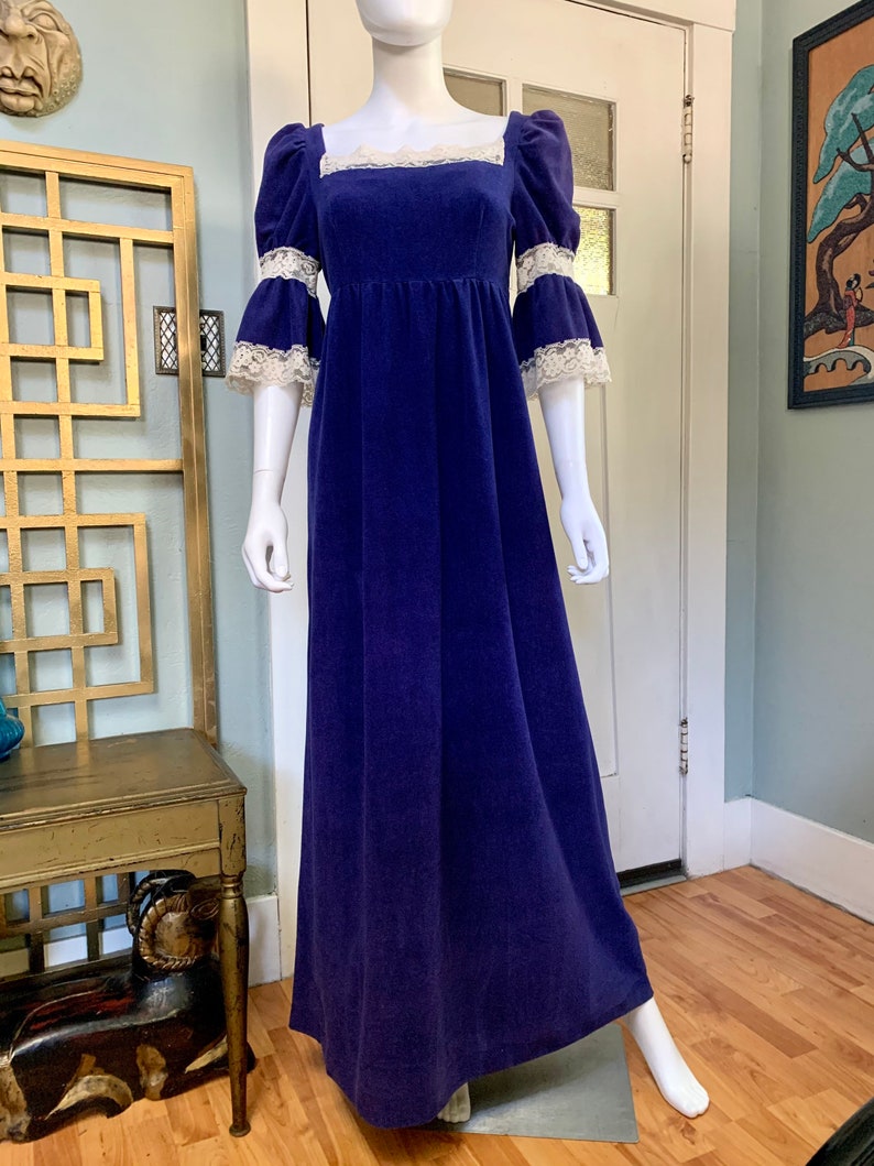 Vintage 70s Small Medium Navy Blue Cottage Core Lounging Robe - Etsy