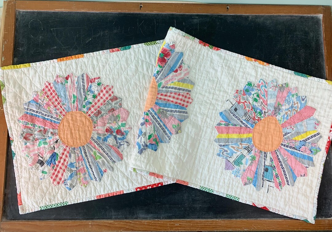 Vintage Dresden Plate Quilt Table Runner/quilted Table Runner/1930 ...