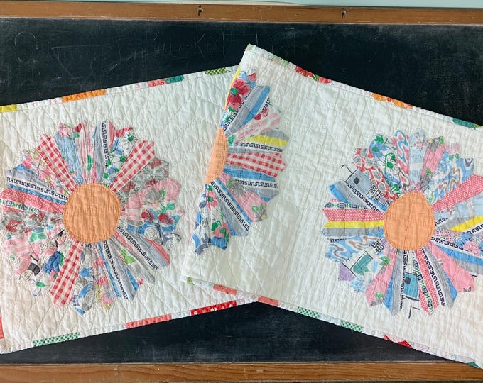 Vintage Dresden Plate Quilt Table Runner/quilted Table Runner/1930 ...