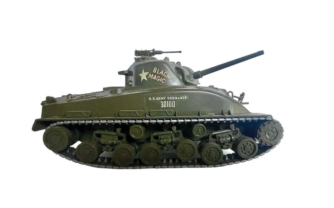 Mid Century Sherman Tank Plastic Model Kit black Magic 1:35 Assembled ...