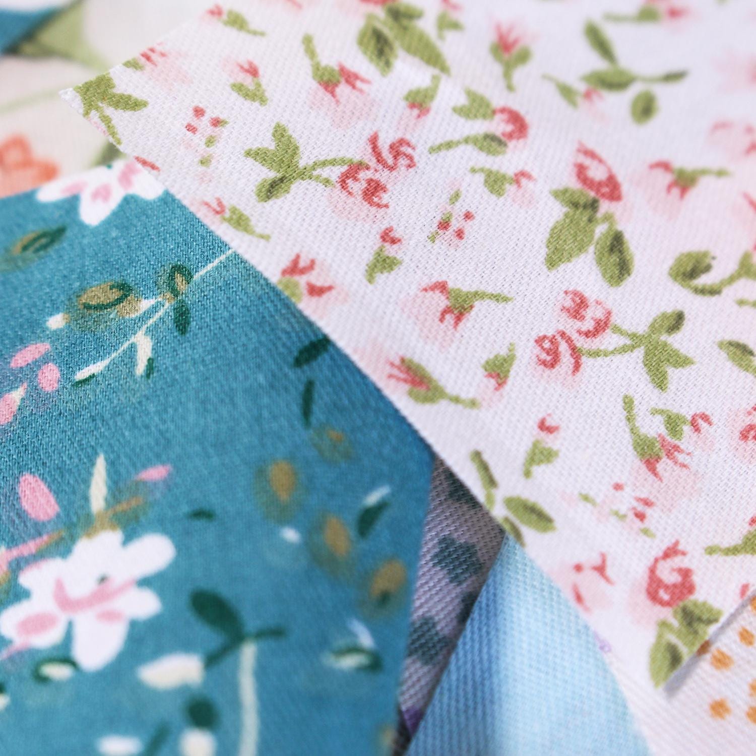 300 Mini Charm Square Fabric,flower Floral Print Fabric,fabric Scraps ...