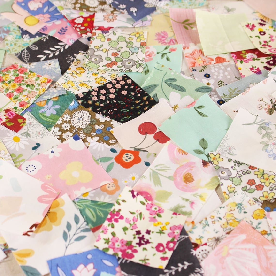 300 Mini Charm Square Fabric,floral Fabric,fabric Scraps Remnants ...