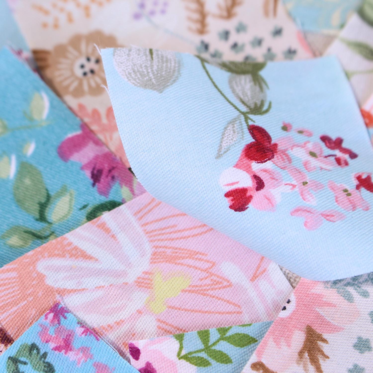 300 Mini Charm Square Fabric,flower Floral Print Fabric,fabric Scraps ...