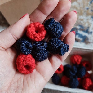 Crochet Fruit Set 5 Strawberries, 10 Raspberries and 5 Blueberries ...
