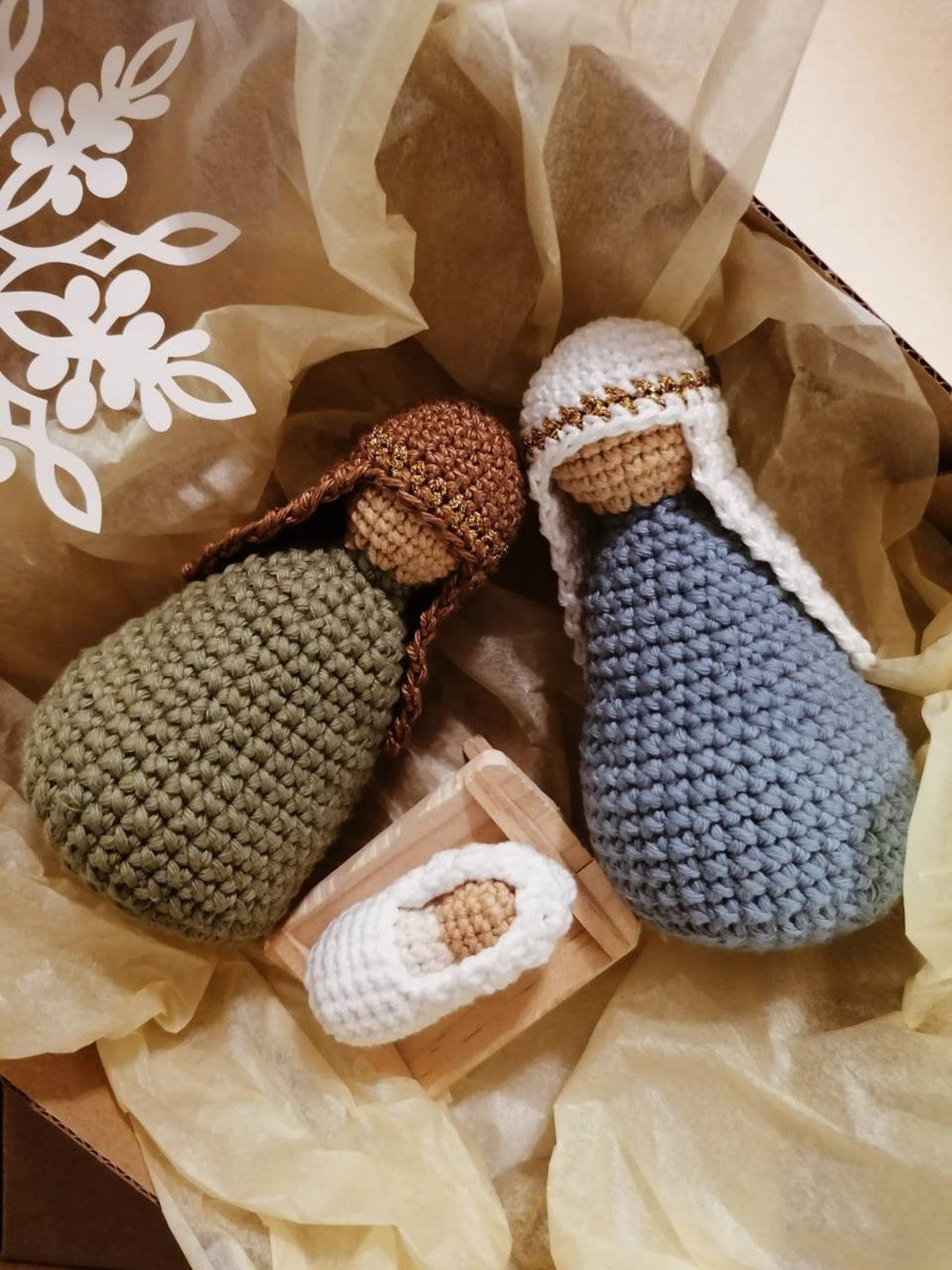 Christmas Nativity Scene, Nativity Set, Mary, Joseph and Jesus ...