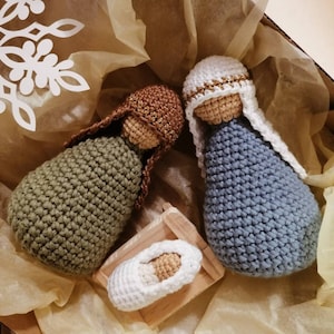 Christmas Nativity Scene, Nativity Set, Mary, Joseph and Jesus ...