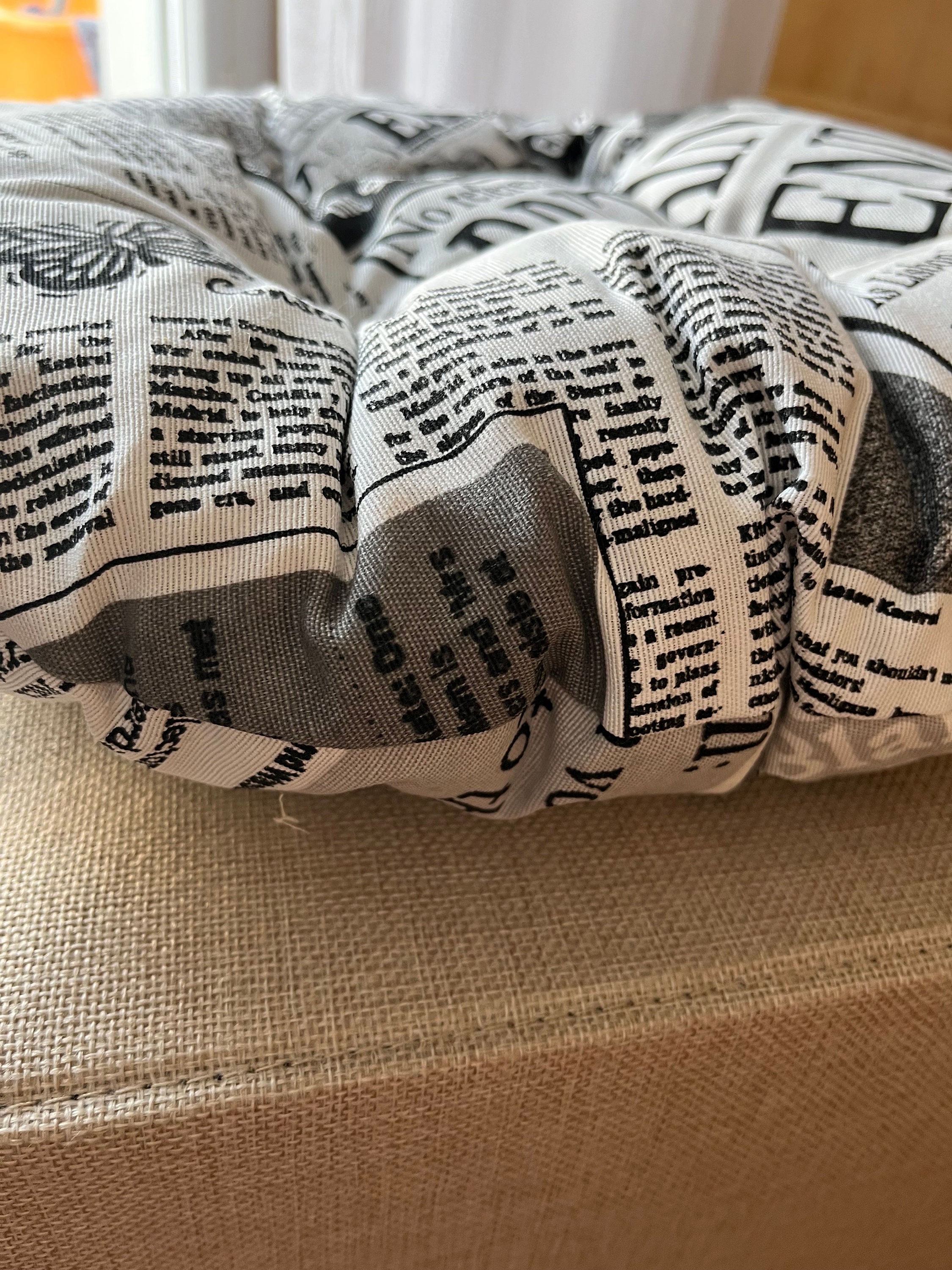 Round Chair Cushion With Ties, Newspaper, Indoor Seat Cover, Outdoor ...