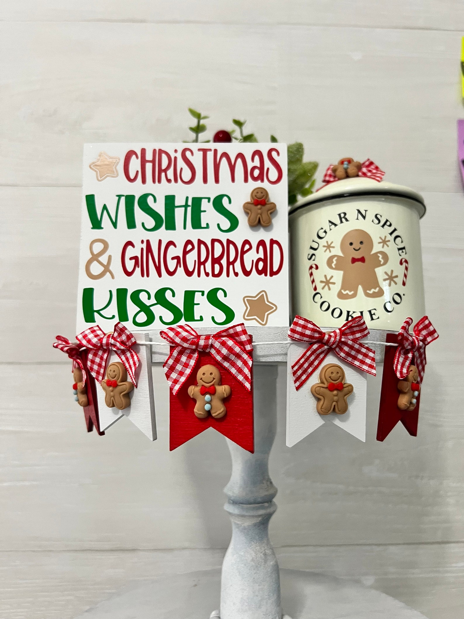 Gingerbread Man Mini Wood Banner, Christmas Tiered Tray Decor ...
