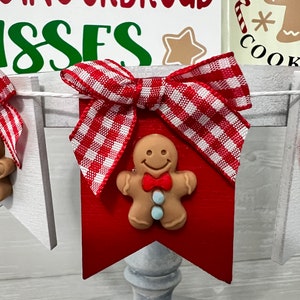Gingerbread Man Mini Wood Banner, Christmas Tiered Tray Decor ...