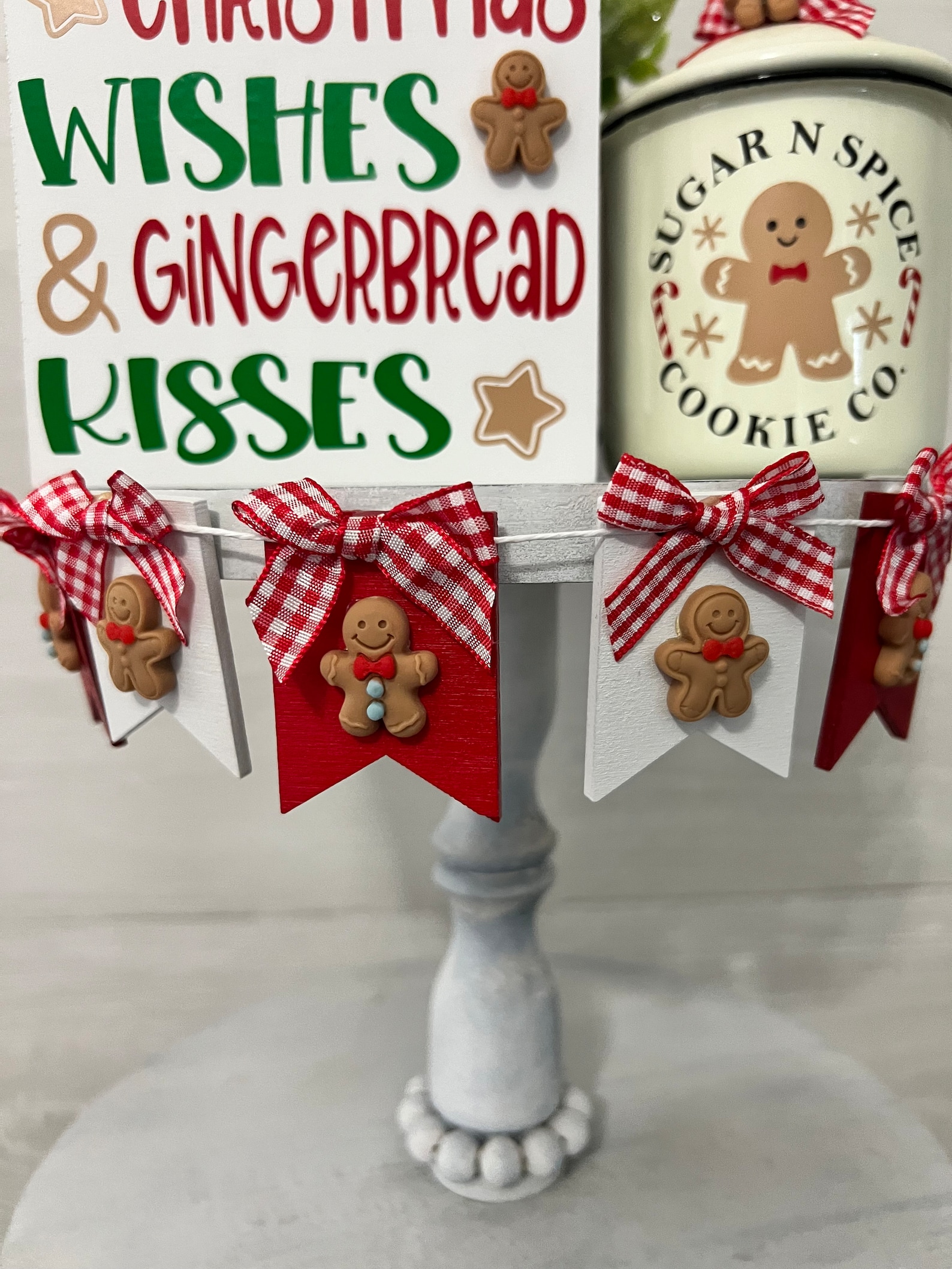 Gingerbread Man Mini Wood Banner, Christmas Tiered Tray Decor ...