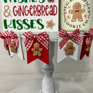 Gingerbread Man Mini Wood Banner, Christmas Tiered Tray Decor ...