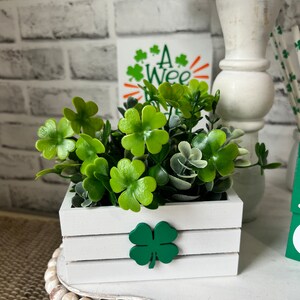 St. Patricks Day Tiered Tray Decor, St. Patricks Floral Arrangement ...
