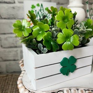 St. Patricks Day Tiered Tray Decor, St. Patricks Floral Arrangement ...