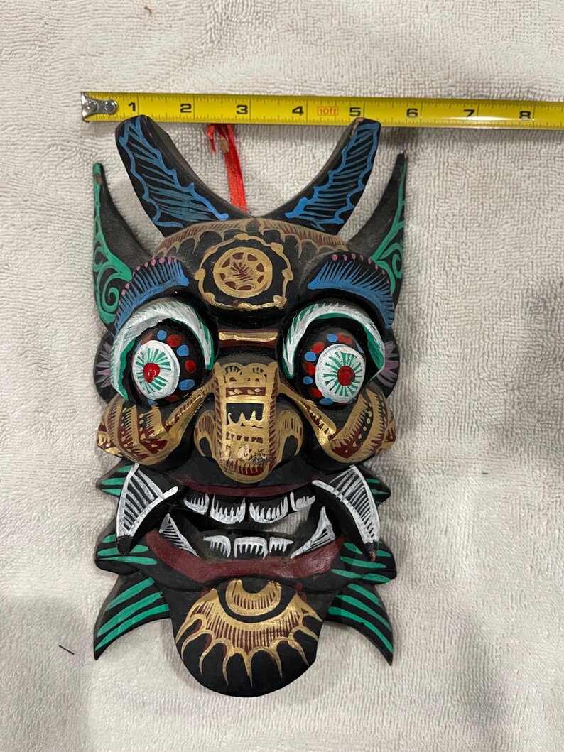 Wood Carved Hand Painted Mask Skull Figurine Exotic Amazing 3D Colors ...