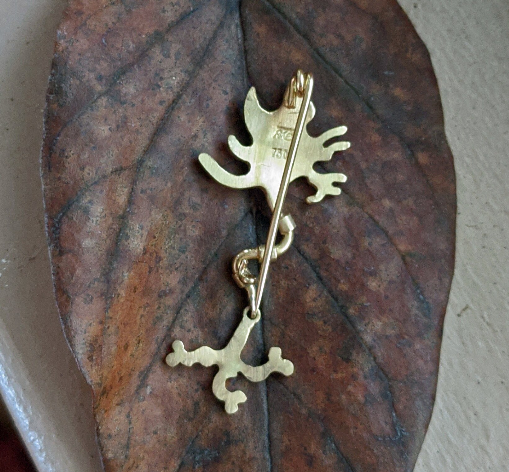 Golden Aura Neuron Pin in 18k Gold - Etsy