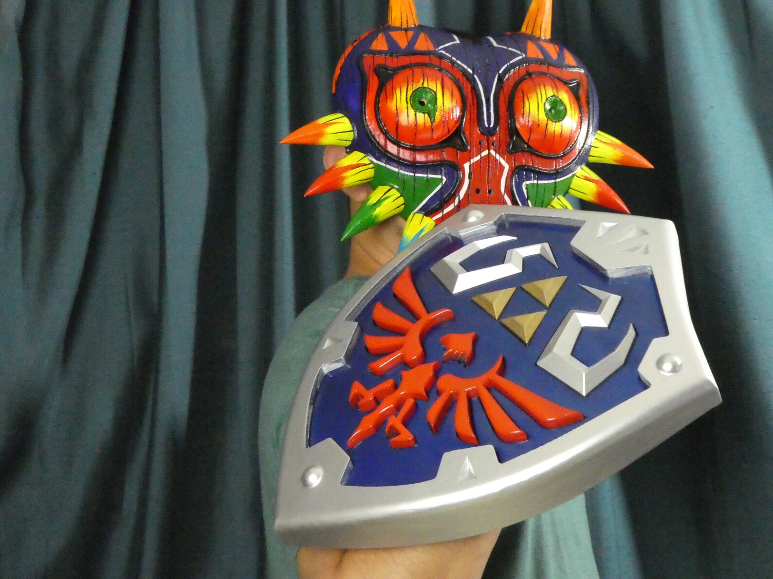 Legend of Zelda Hylian Shield Replica | Cosplay Shield From: Ocarina of ...