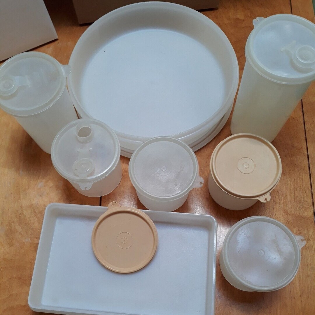 Vintage TUPPERWARE Container Lot W/ Lids Shear Clear Pie Bacon Pour ...