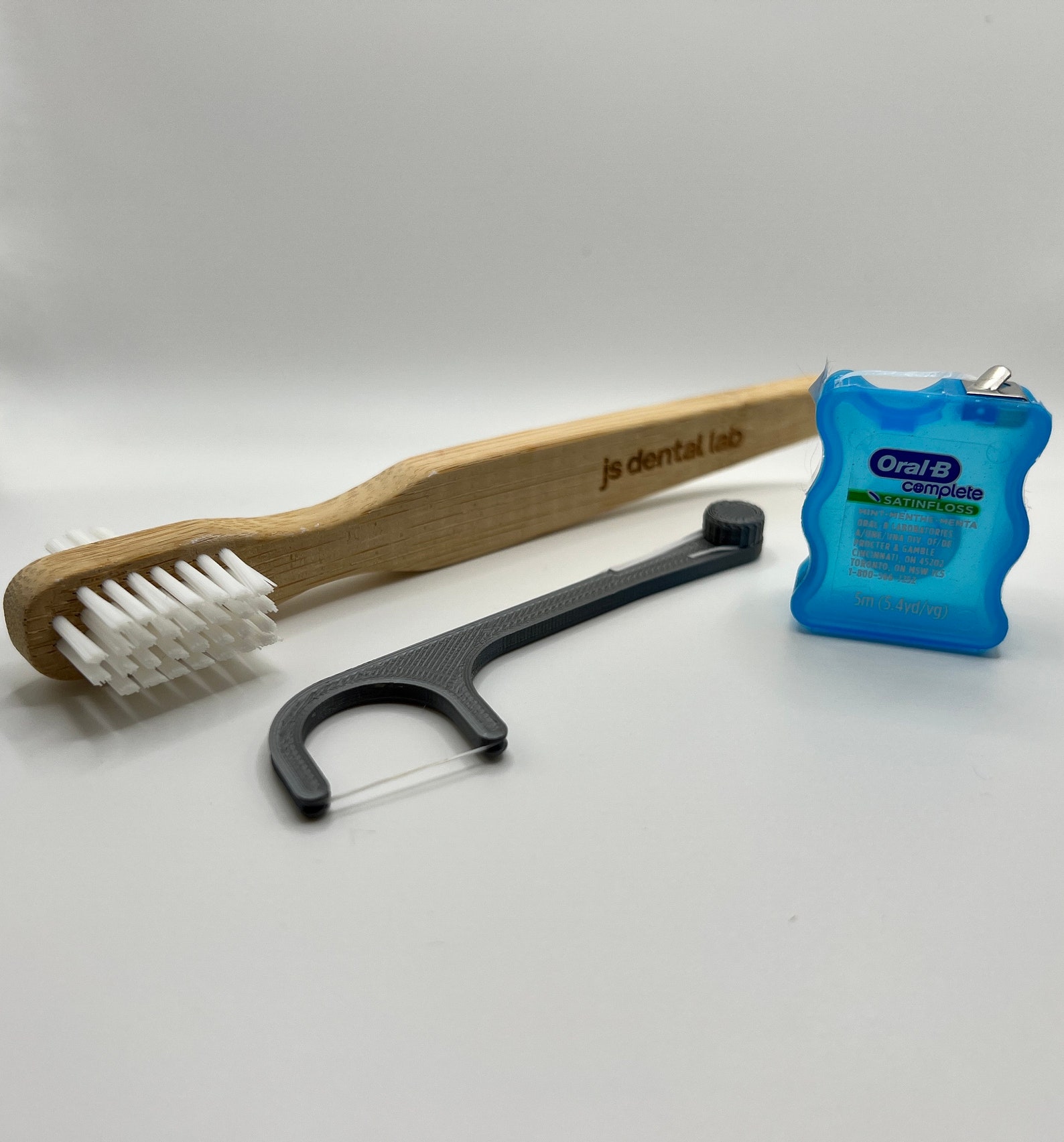 Reusable Flosser Pick - Eco Friendly & Sustainable / Refillable With ...