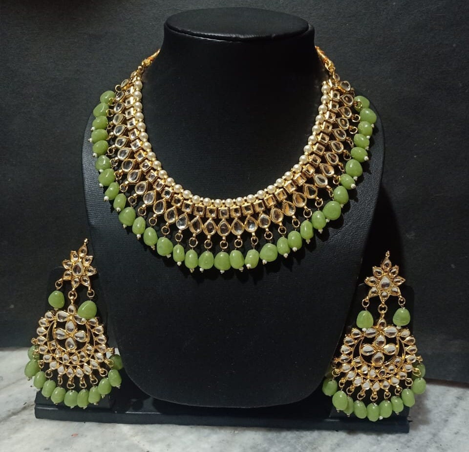 Good artificial jewellery store