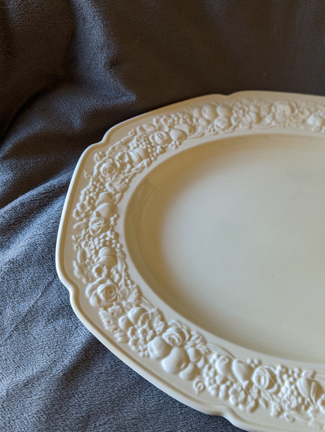 Crown Ducal florentine cream With Raised Pattern Oval Serving Platter ...