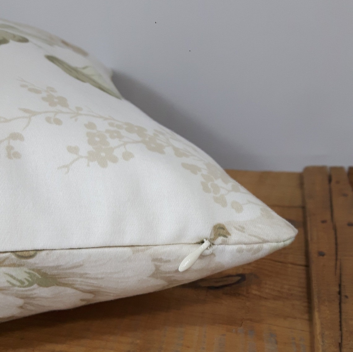 Floral Pillows Laura Ashley/luxury Pillows 18x18/throw Pillows/cushion ...