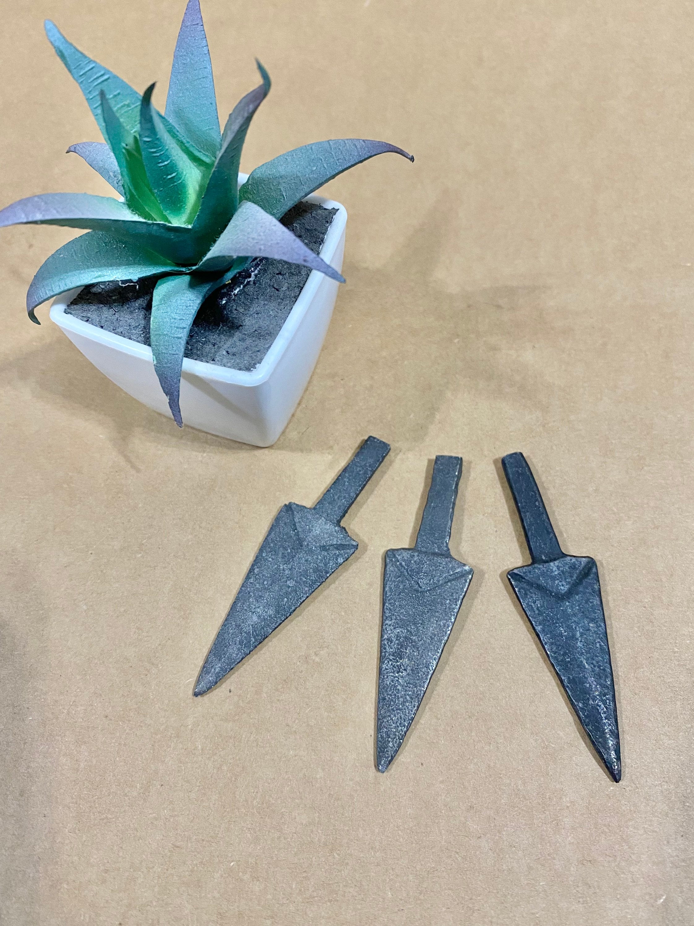 Primitive Iron Arrowheads, Native American Craft Supplies, Arrow ...