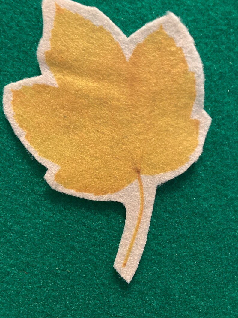 Five Little Leaves Flannel Board Story - Fall Felt Story - Etsy