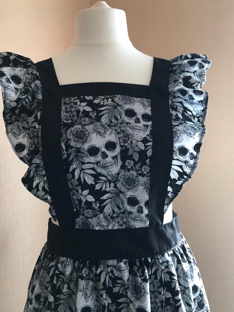 Ladies Gothic Apron Grey and Black Skulls - Etsy UK