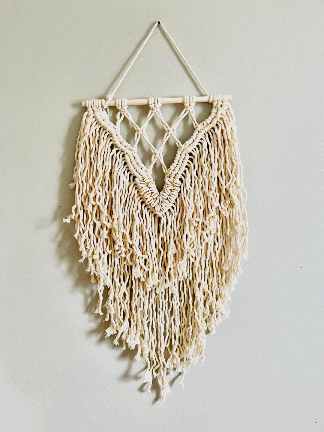 Handmade Medium Macrame Wallhanging With Shells // Home Decor // Boho ...