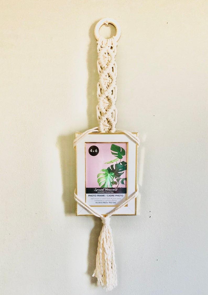 Handmade Macrame Hanging Picture Frames // Boho Picture Frame - Etsy